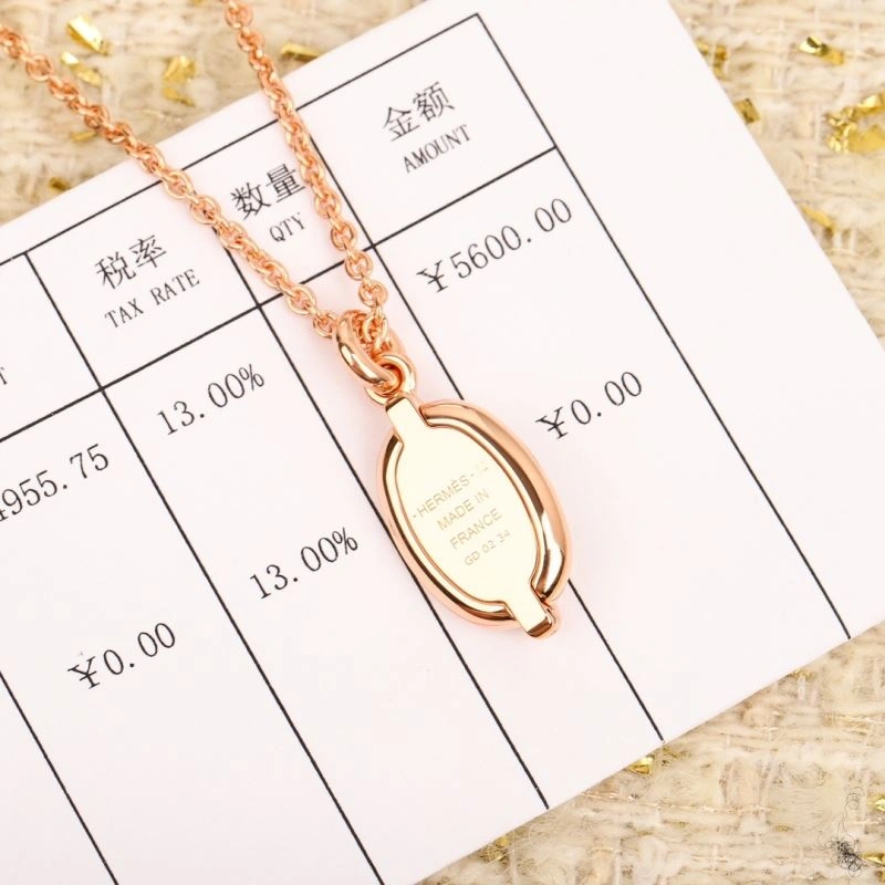 Low-cost Hermes Necklaces