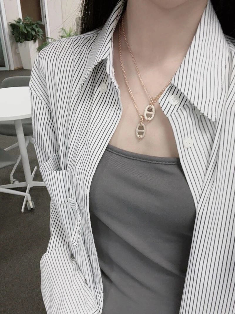 Low-cost Hermes Necklaces
