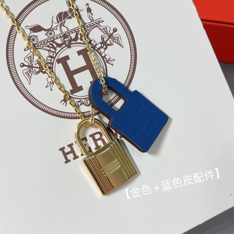 Bargain Hermes Necklaces