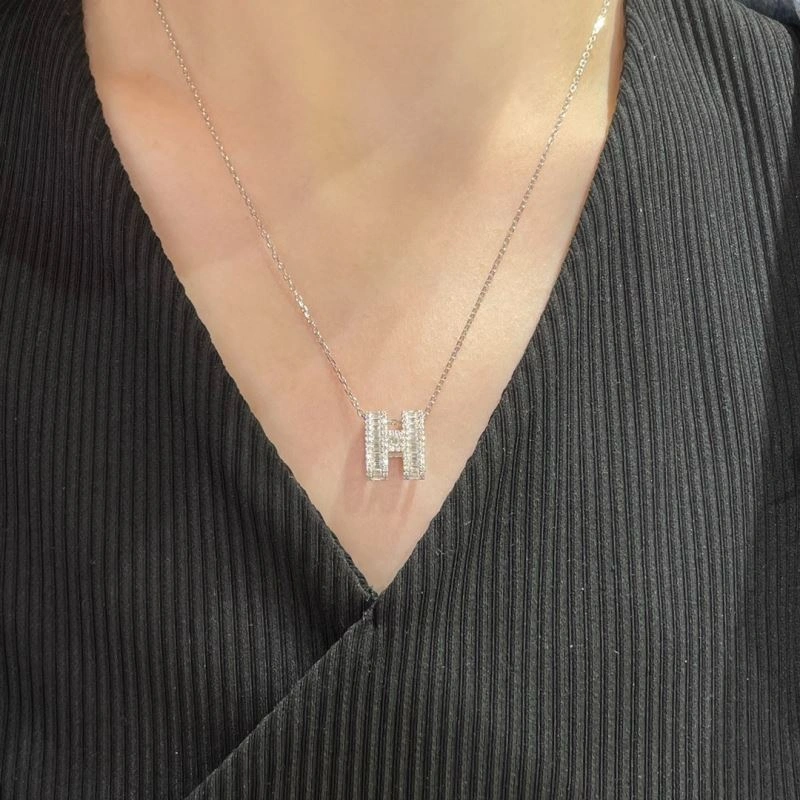 Reasonably priced Hermes Necklaces
