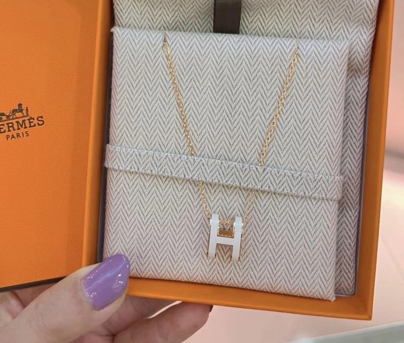 Discounted Hermes Necklaces