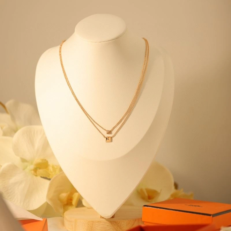 Precise copy Hermes Necklaces