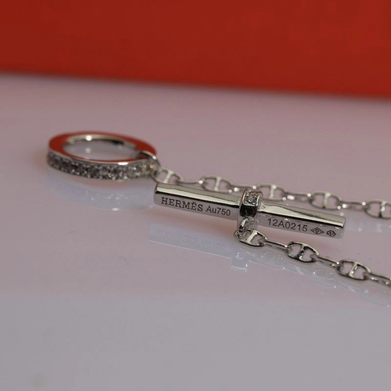 Top mirror Hermes Necklaces