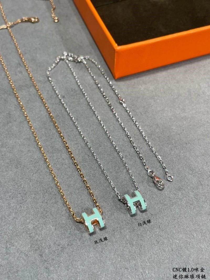 Bargain Hermes Necklaces