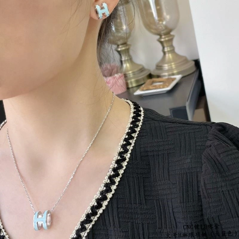 Top mirror Hermes Necklaces