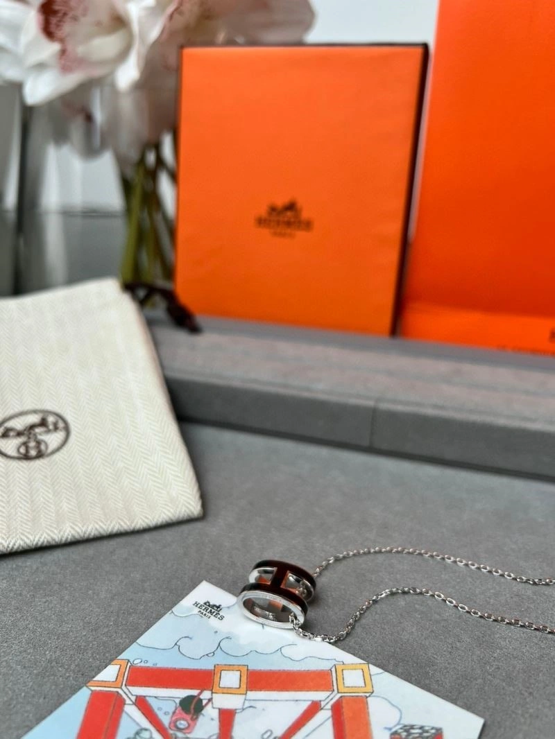 Cut-rate Hermes Necklaces