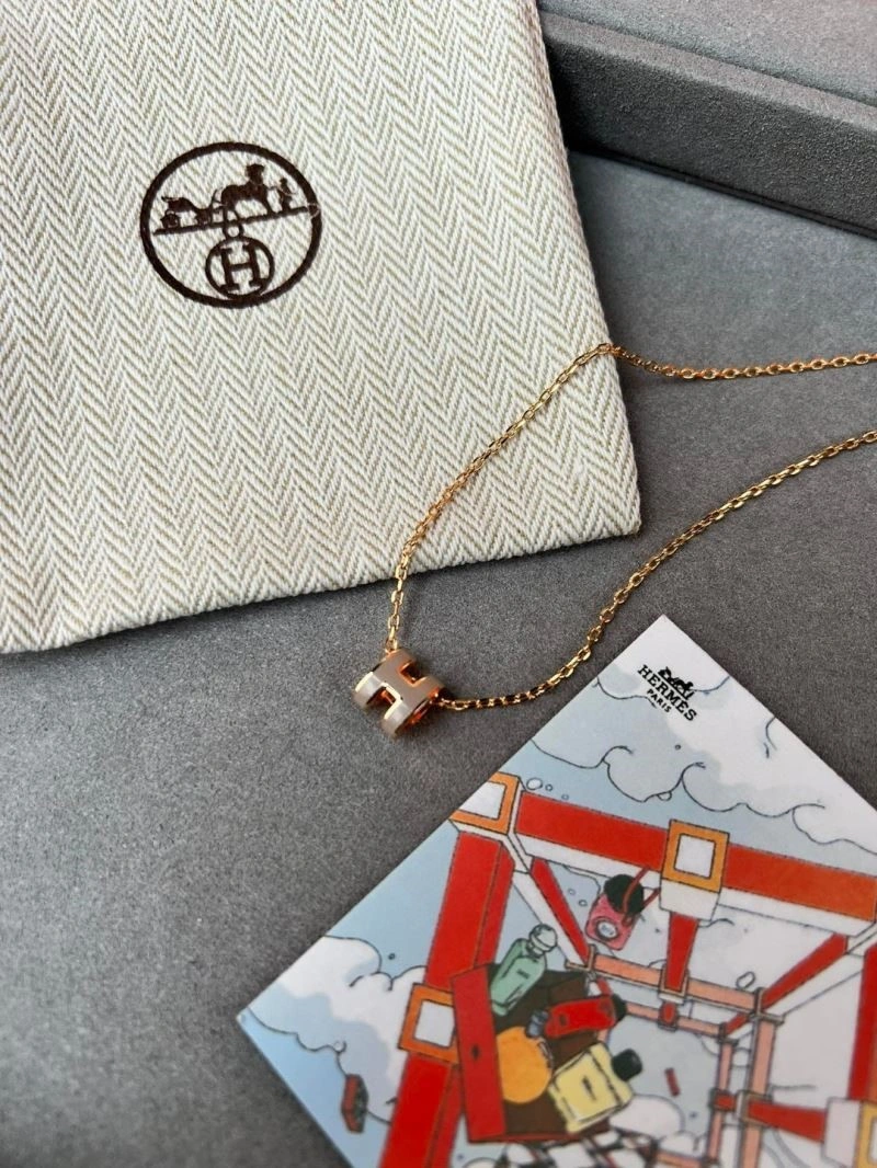 Brand-authenticated Hermes Necklaces
