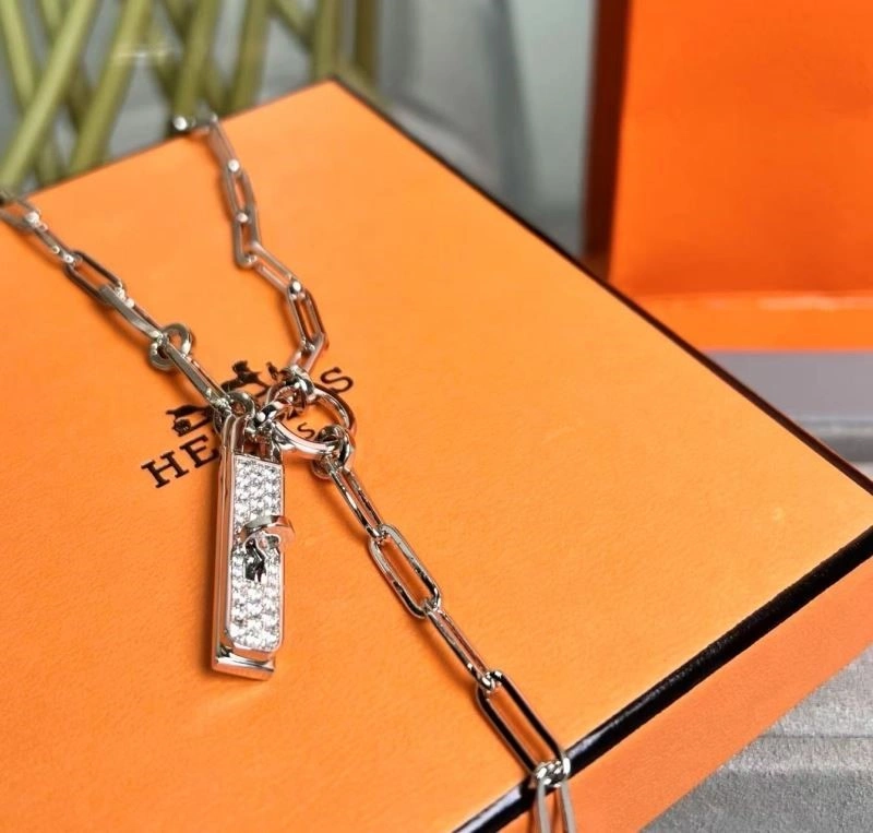 Exact replica Hermes Necklaces