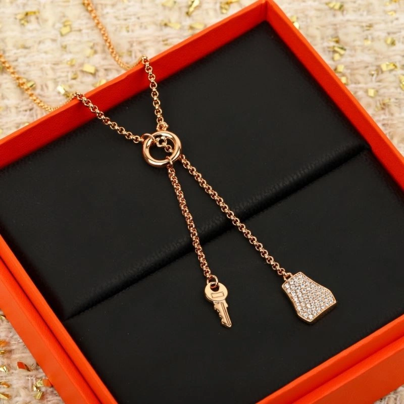Top mirror Hermes Necklaces