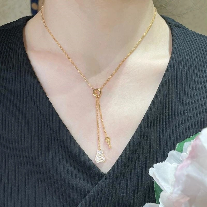 Top mirror Hermes Necklaces