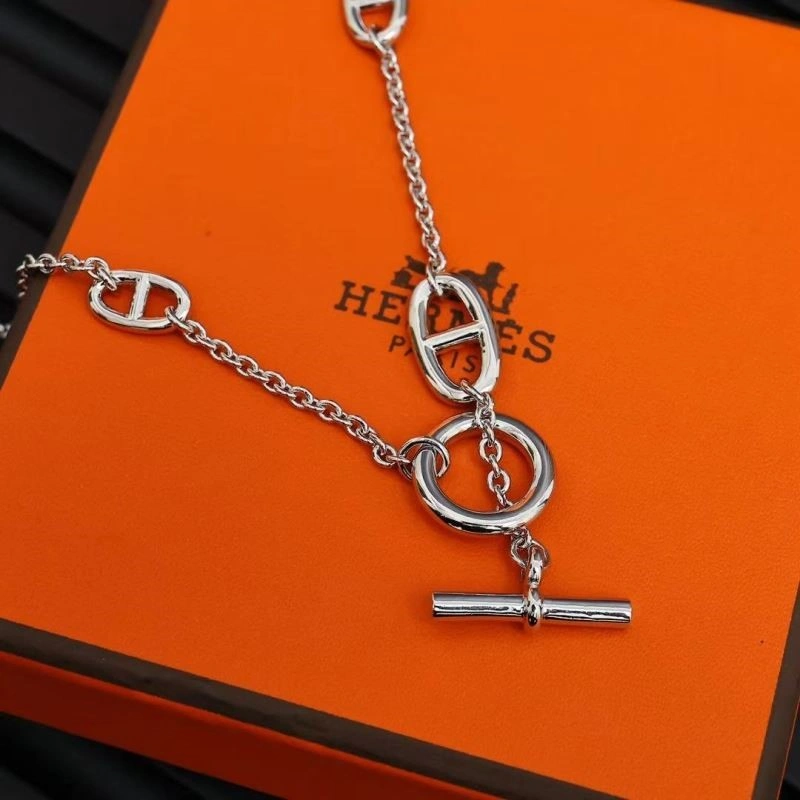 Top mirror Hermes Necklaces