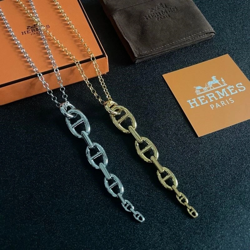 Accurate model Hermes Necklaces