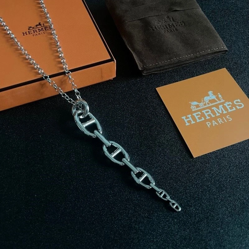 Accurate model Hermes Necklaces