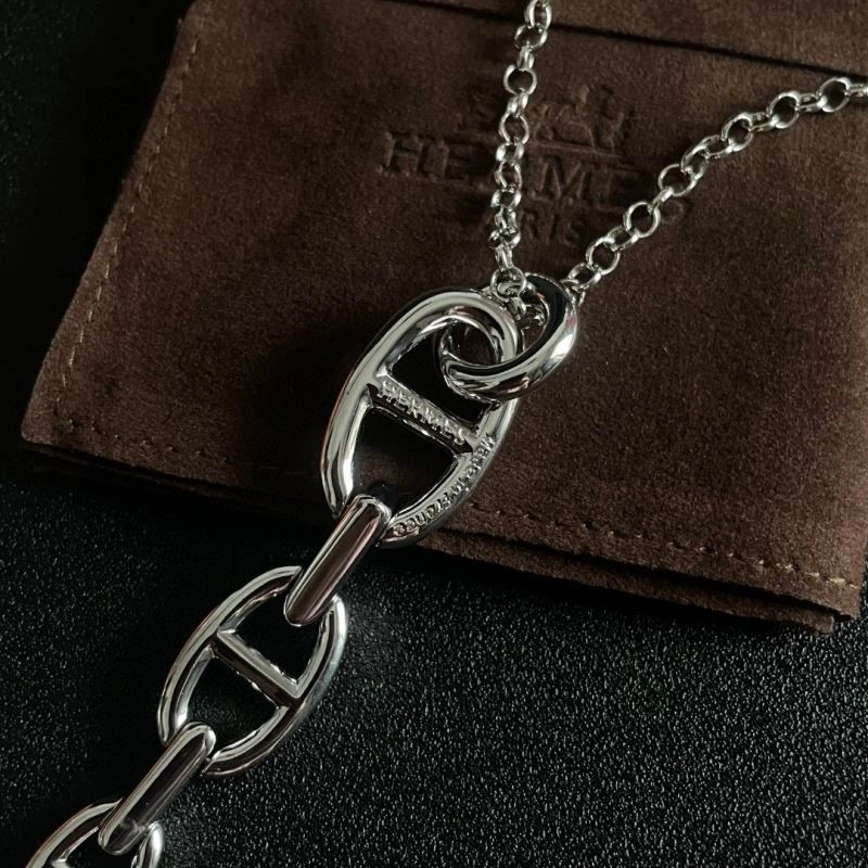 Accurate model Hermes Necklaces