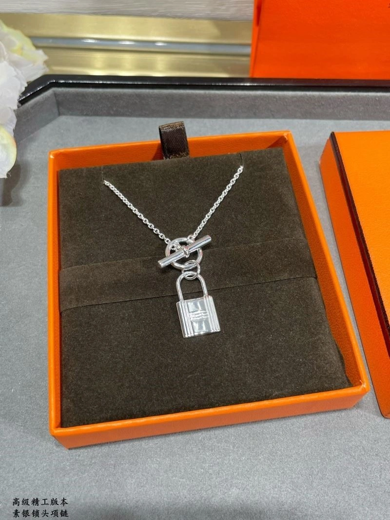 Inexpensive Hermes Necklaces