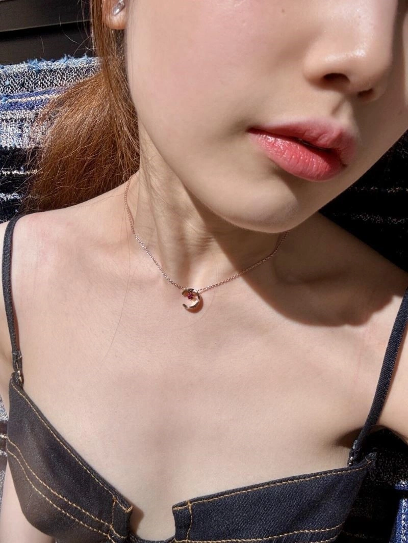 Accurate model Hermes Necklaces