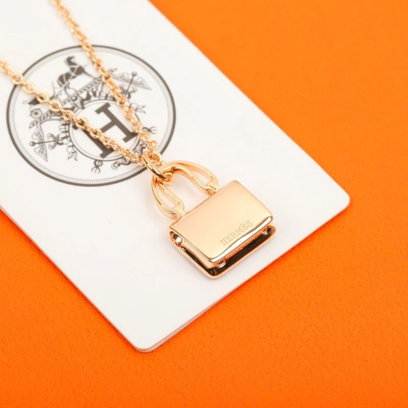 Mirror quality Hermes Necklaces
