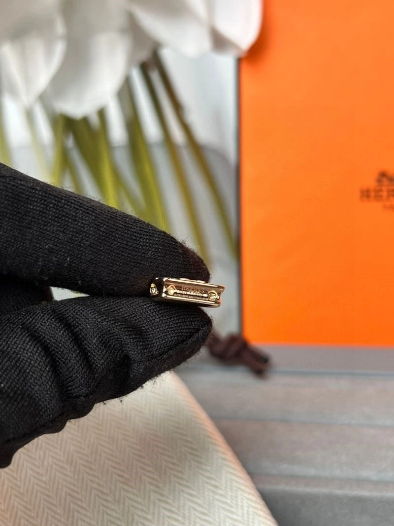 Cut-rate Hermes Necklaces