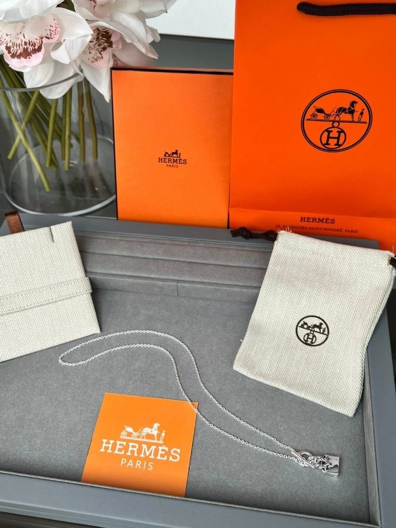Accurate model Hermes Necklaces