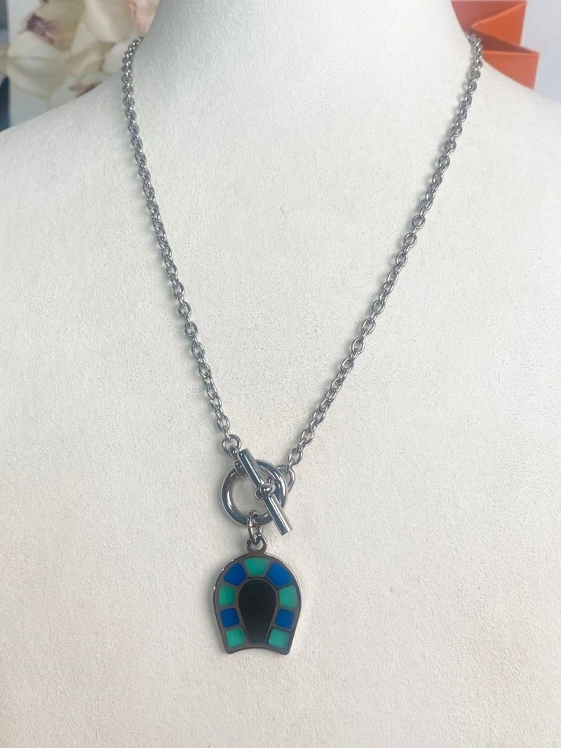 Brand-authenticated Hermes Necklaces