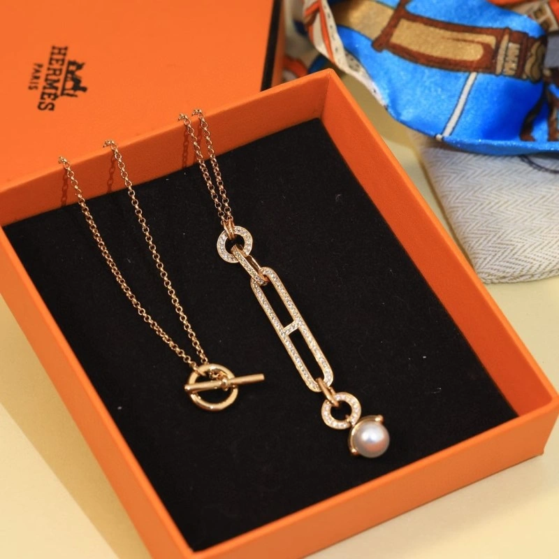 Top mirror Hermes Necklaces