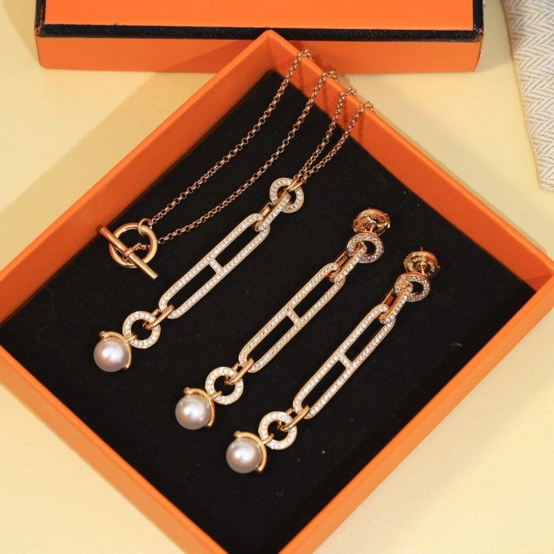 Top mirror Hermes Necklaces
