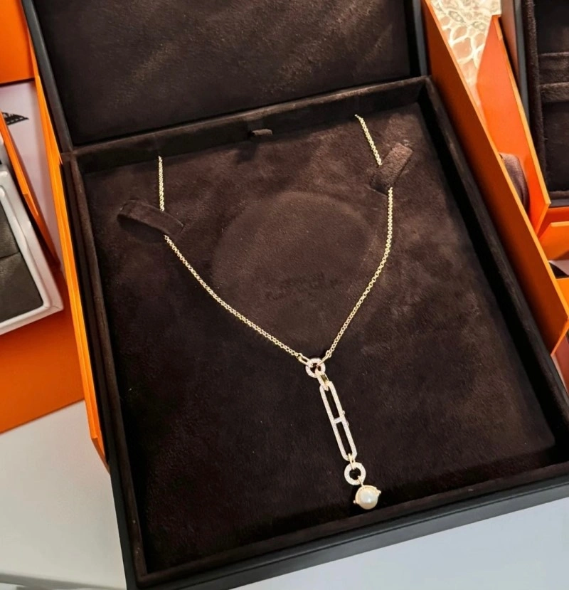 Top mirror Hermes Necklaces