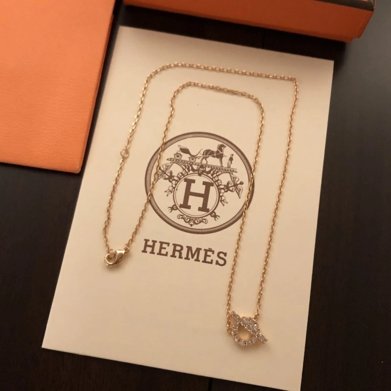 Brand-authenticated Hermes Necklaces