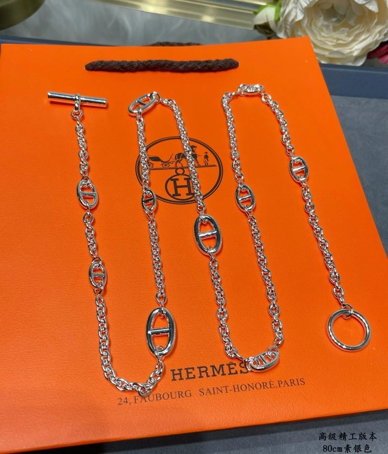 Bargain Hermes Necklaces