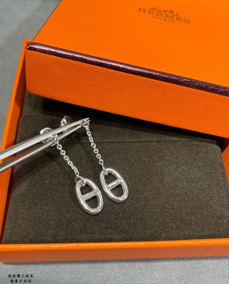Value-priced Hermes Necklaces
