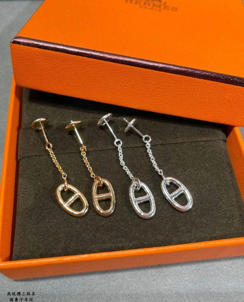 Value-priced Hermes Necklaces
