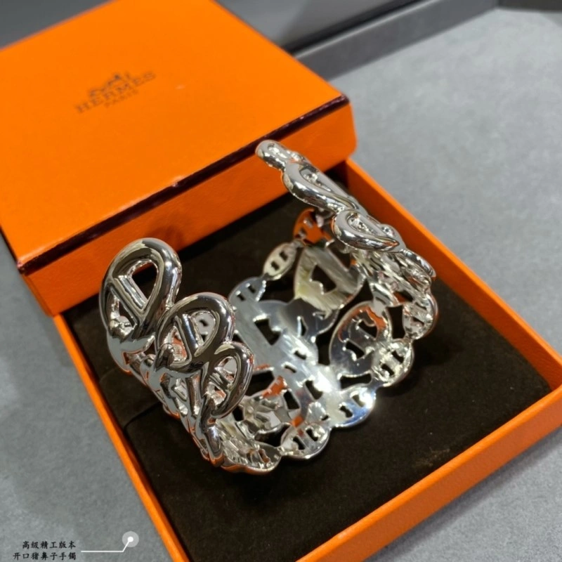 Affordable Hermes Necklaces