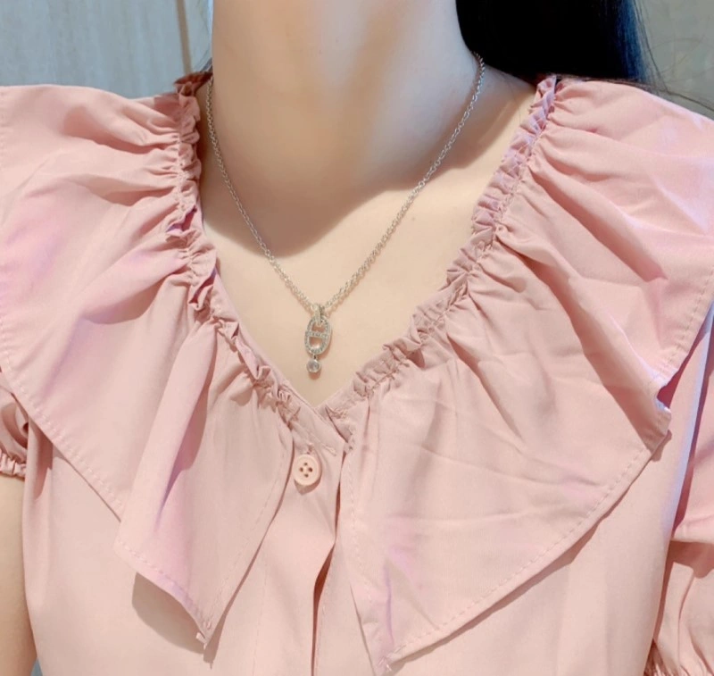 Low-cost Hermes Necklaces