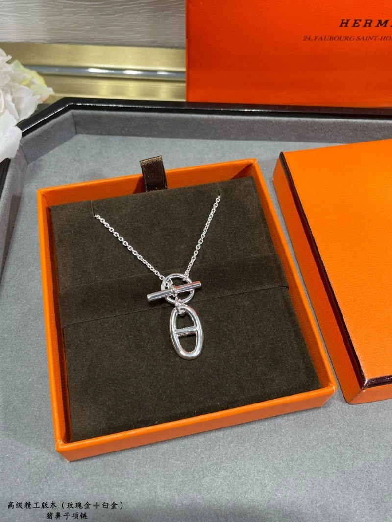 Brand-authenticated Hermes Necklaces
