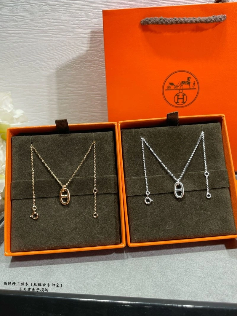 Brand-authenticated Hermes Necklaces