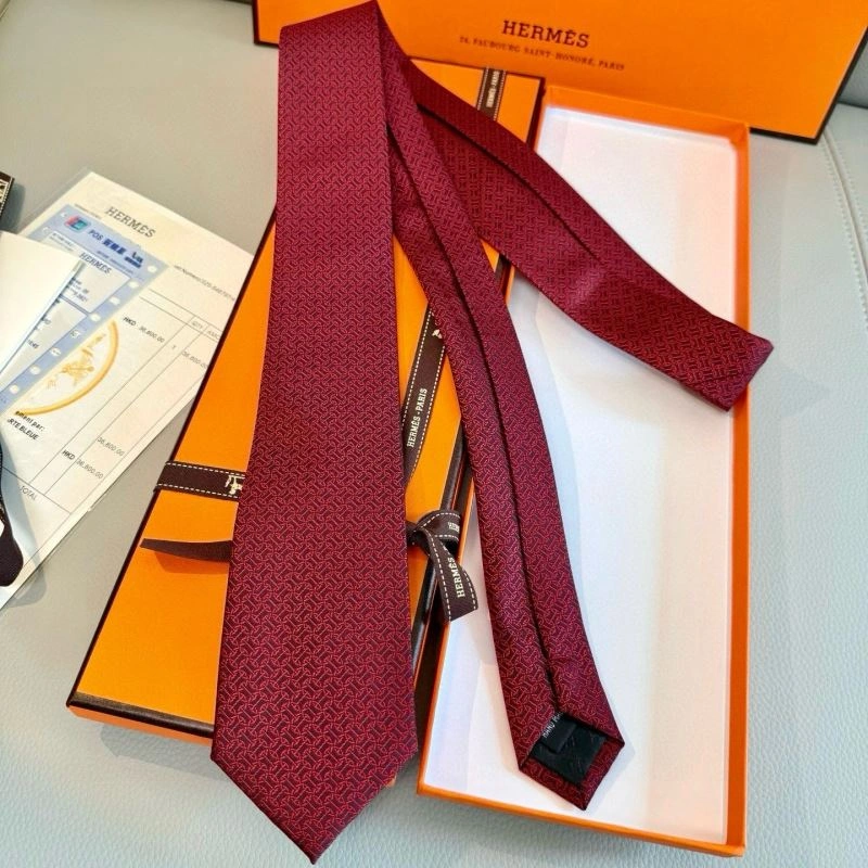 Accurate model Hermes Neckties