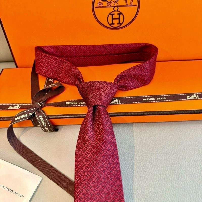 Accurate model Hermes Neckties
