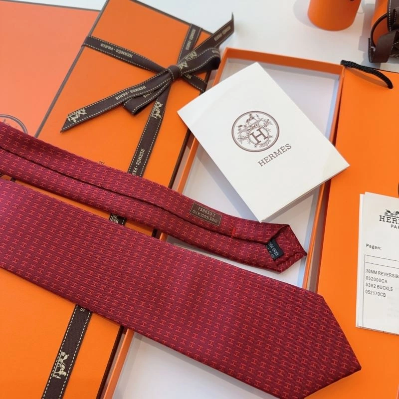 Top mirror Hermes Neckties