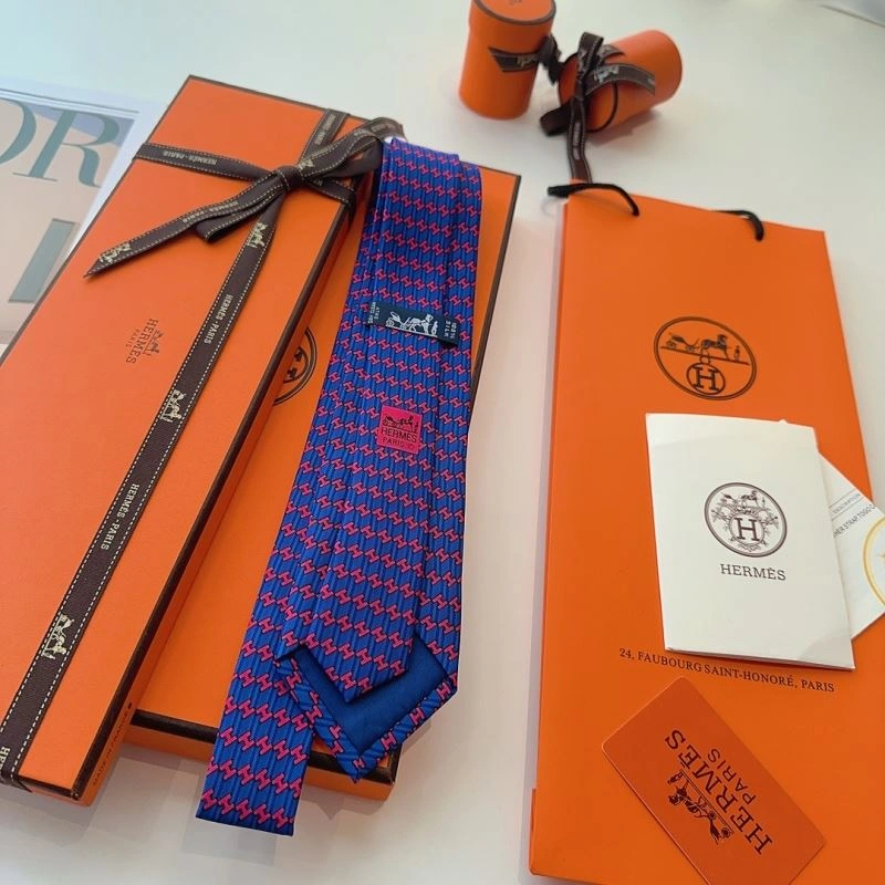 Accurate model Hermes Neckties