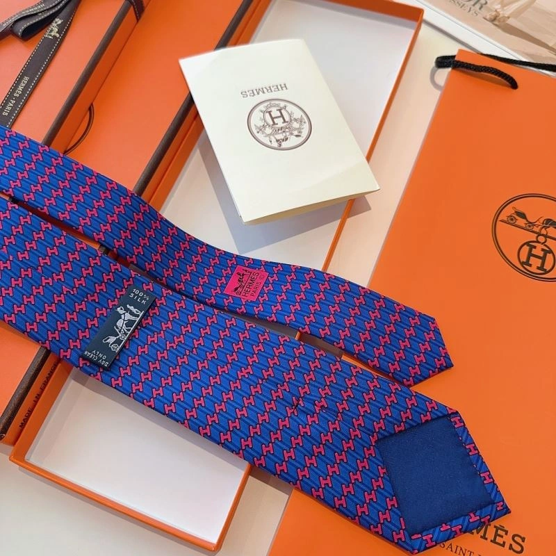 Accurate model Hermes Neckties