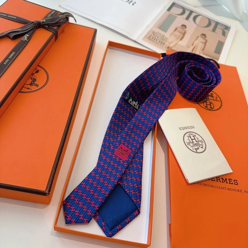 Accurate model Hermes Neckties