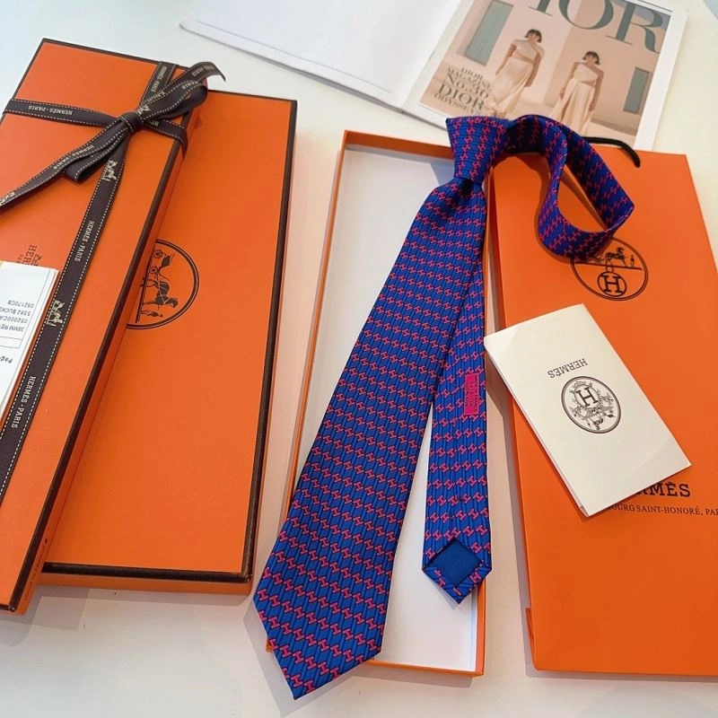 Accurate model Hermes Neckties