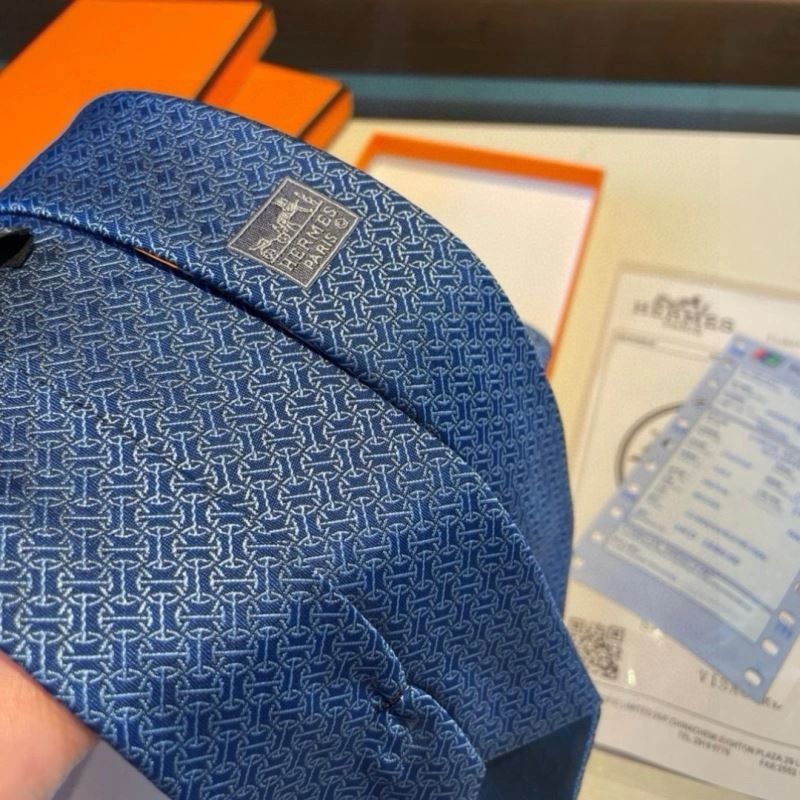 Top mirror Hermes Neckties
