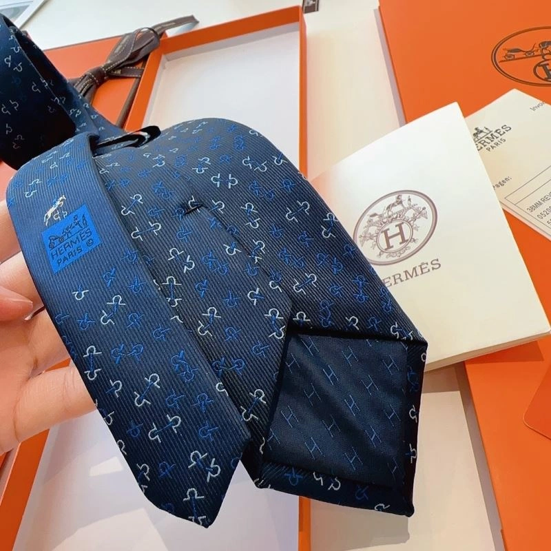 Mirror quality Hermes Neckties