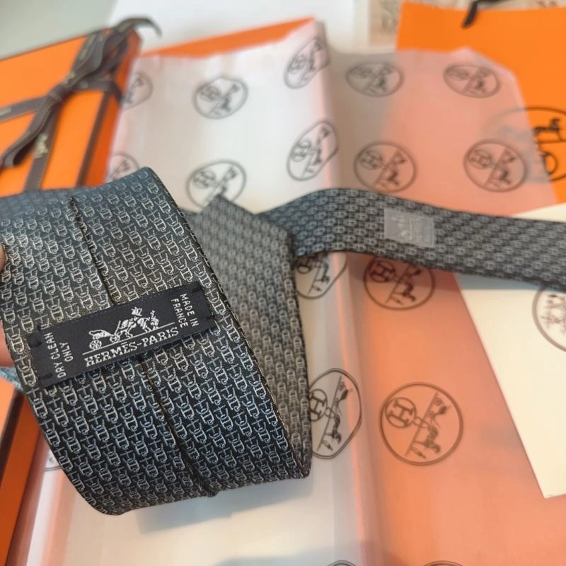 Factory-made Hermes Neckties