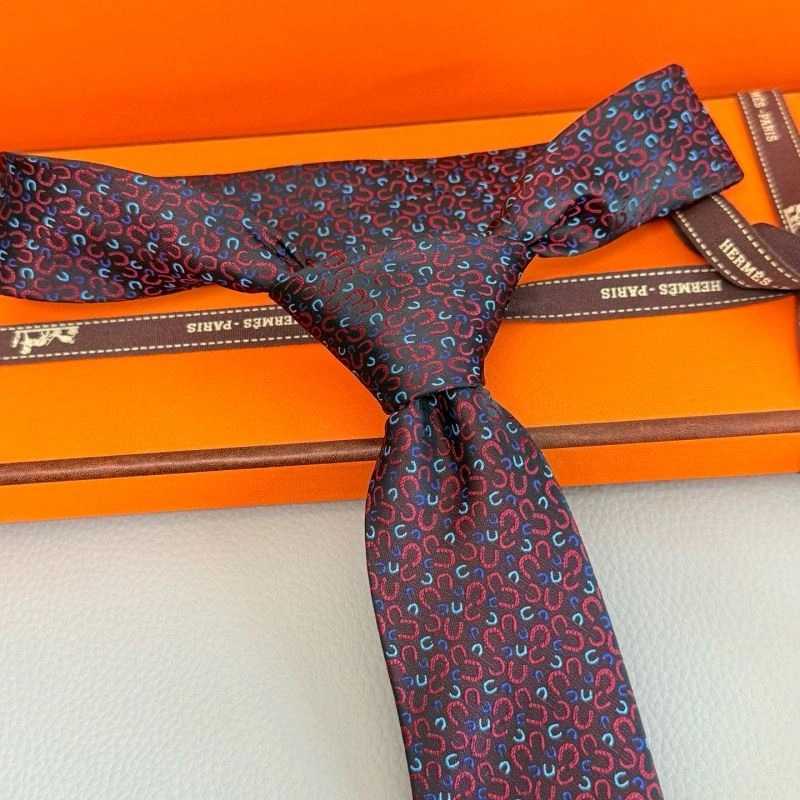 Low-cost Hermes Neckties