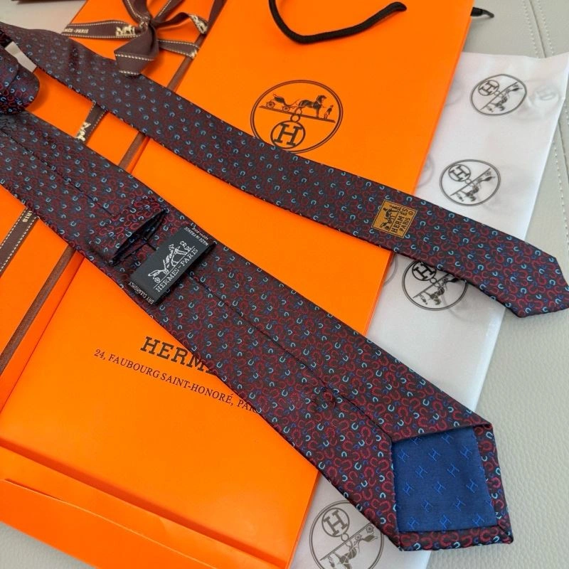 Low-cost Hermes Neckties