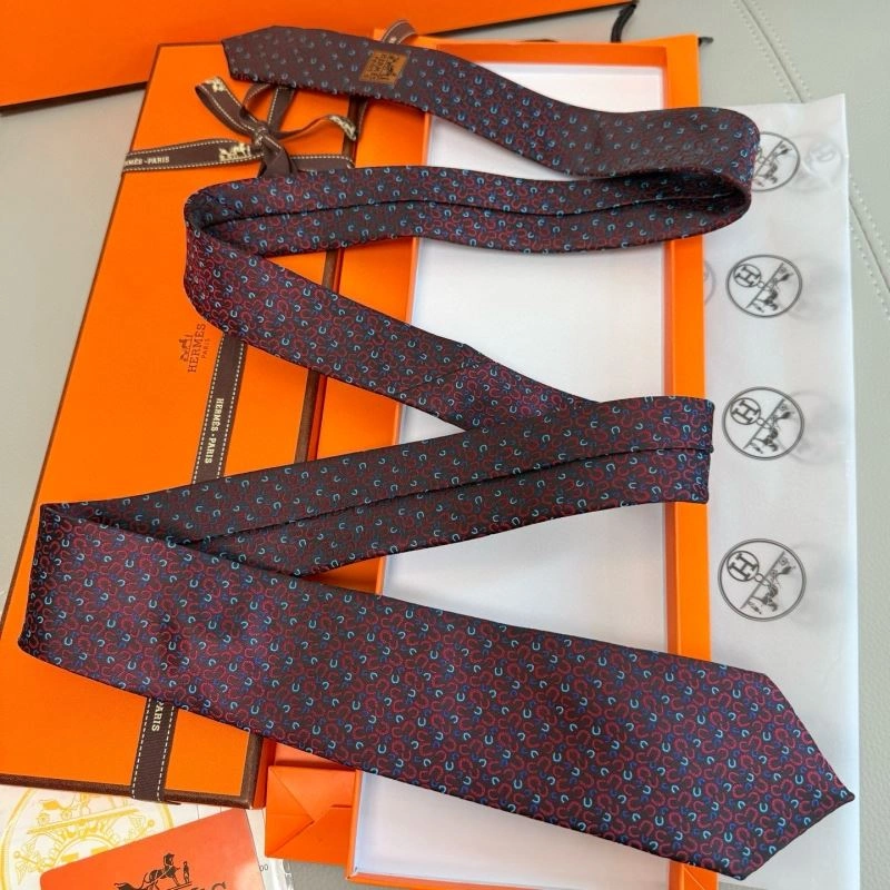 Low-cost Hermes Neckties