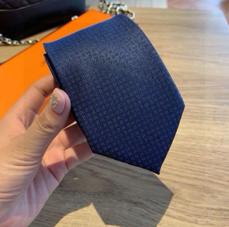 Mirror quality Hermes Neckties