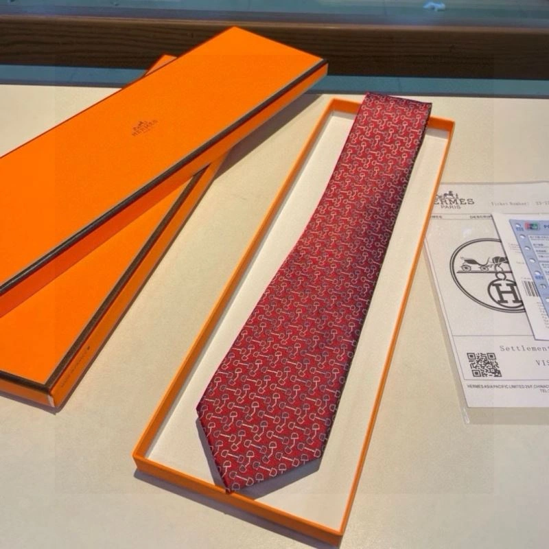 Low-cost Hermes Neckties